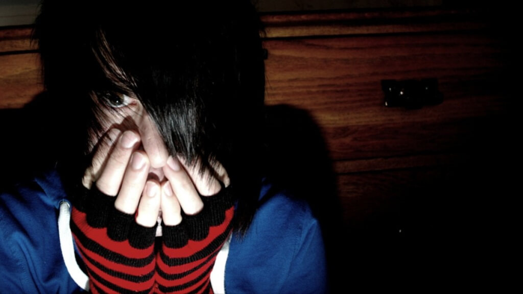 Am I Emo Quiz - Are You Emo? | QuizPin