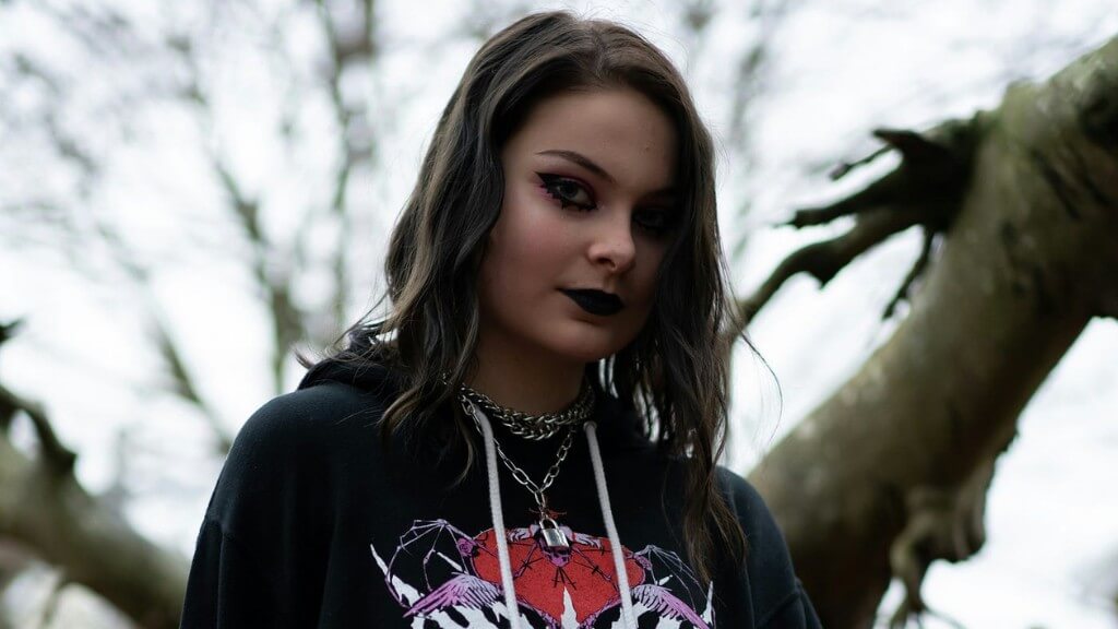 Am I Emo Quiz - Are You Emo? | QuizPin